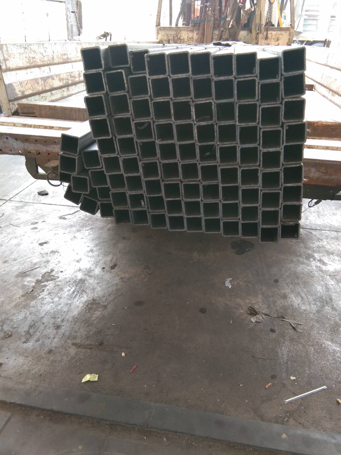 Carbon Black Steel Square Pipe 1x1-inch Best Price in | OneStockHome