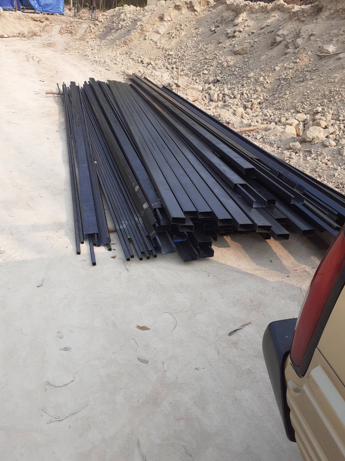 Carbon Black Steel Square Pipe 1x1-inch Best Price in | OneStockHome